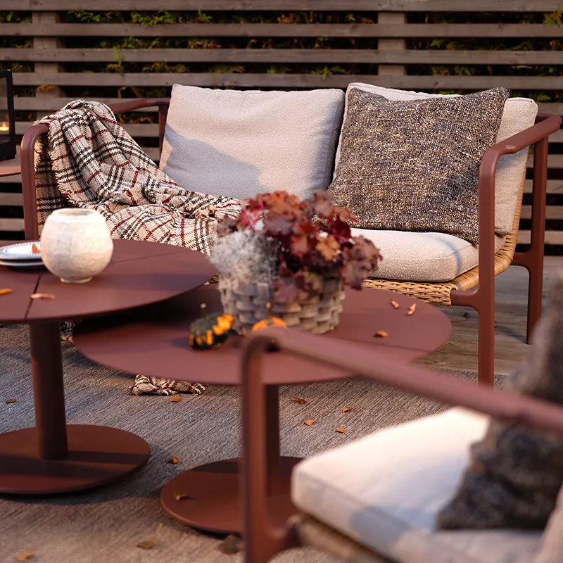Motty 2-seter sofa Zin Red / Teddy Beige Brafab | Kjøp utemøblene dine ...